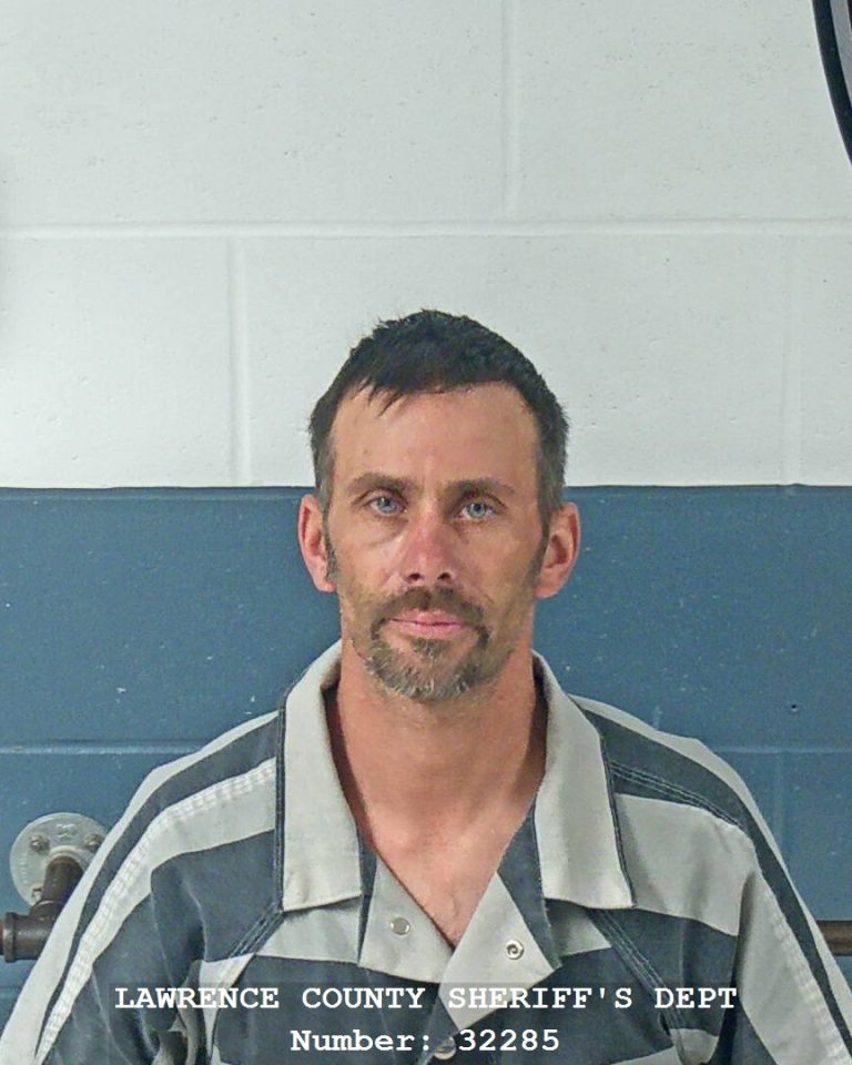 Bedford man arrested on warrant faces additional charges after deputies ...